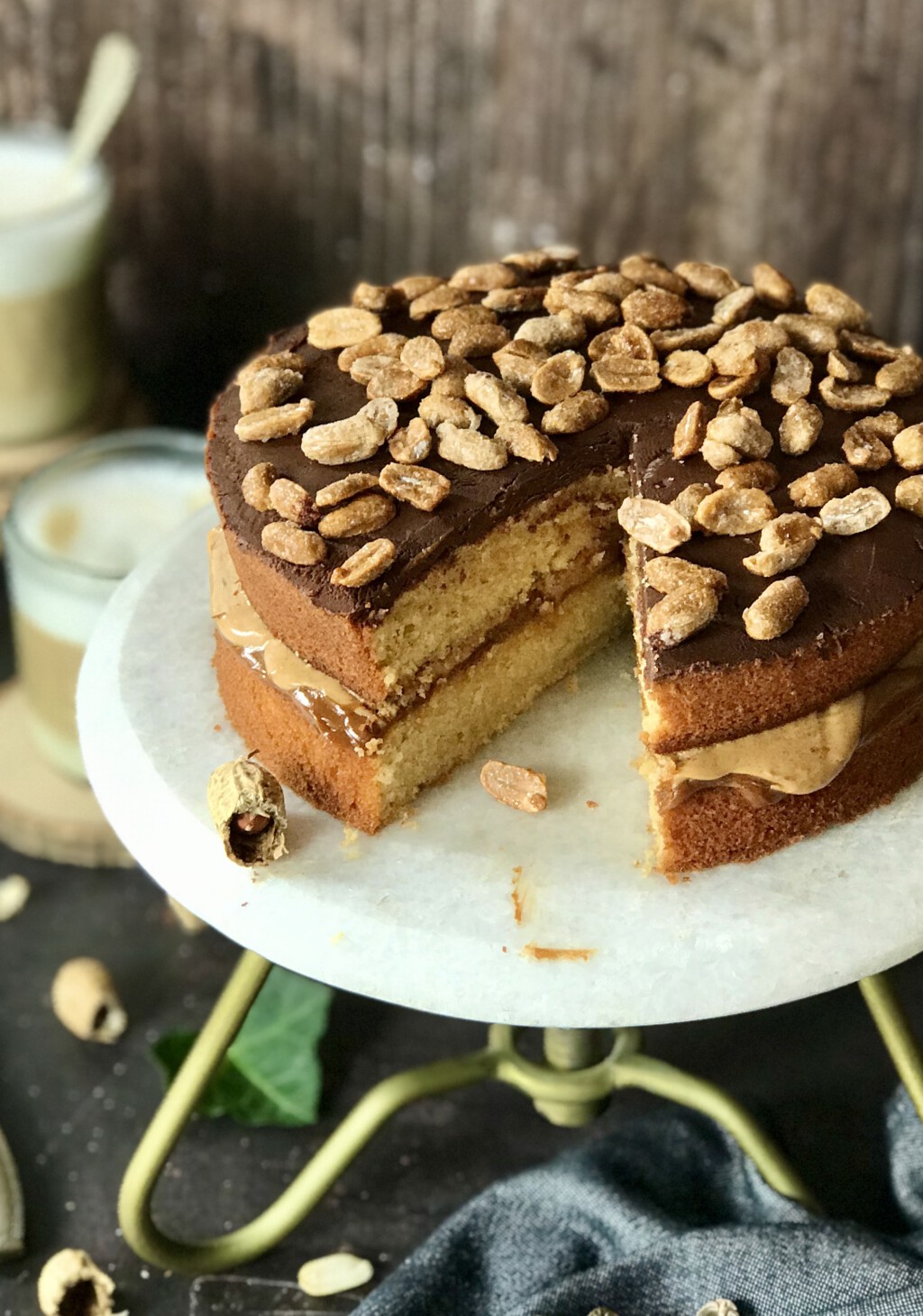 Snickers Layer Cake - Von Januar bis Dezember