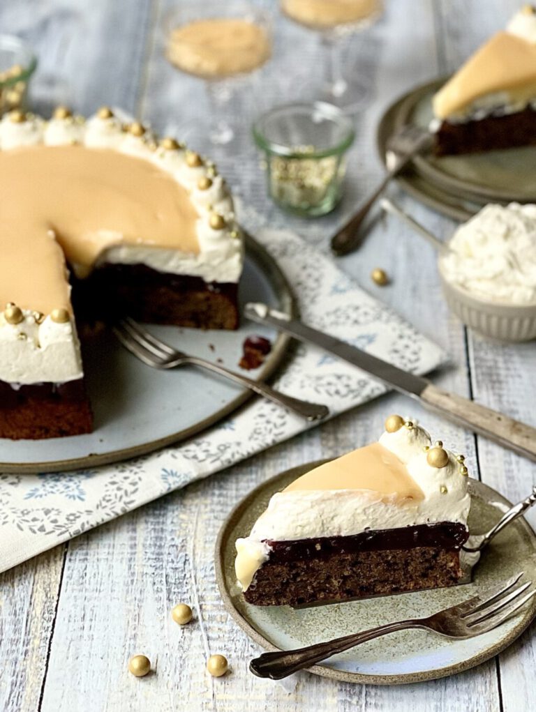 Eierlikör-Kirsch-Torte - Von Januar bis Dezember