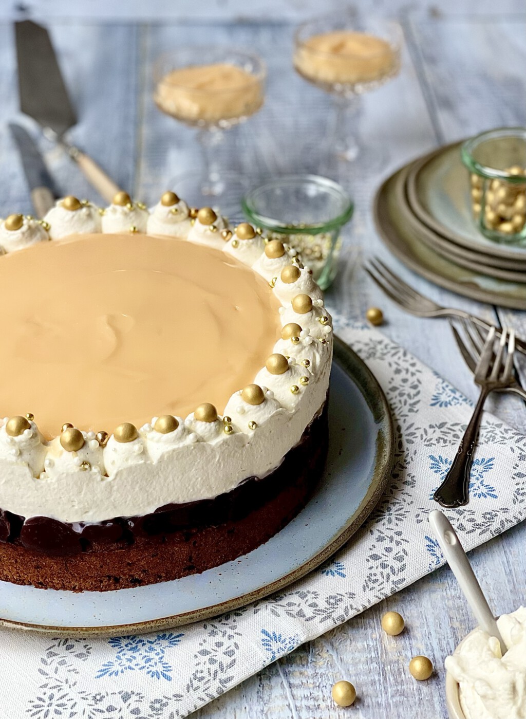 Eierlikör-Kirsch-Torte - Von Januar bis Dezember