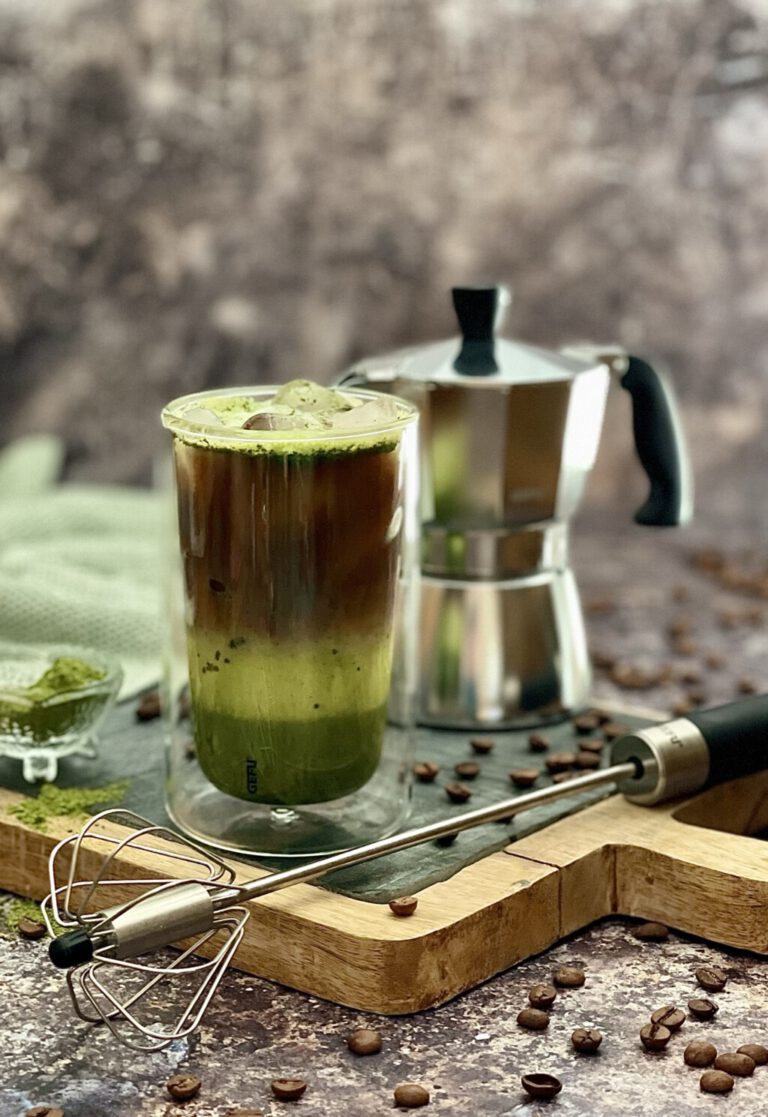 Matcha Espresso Latte - Von Januar bis Dezember