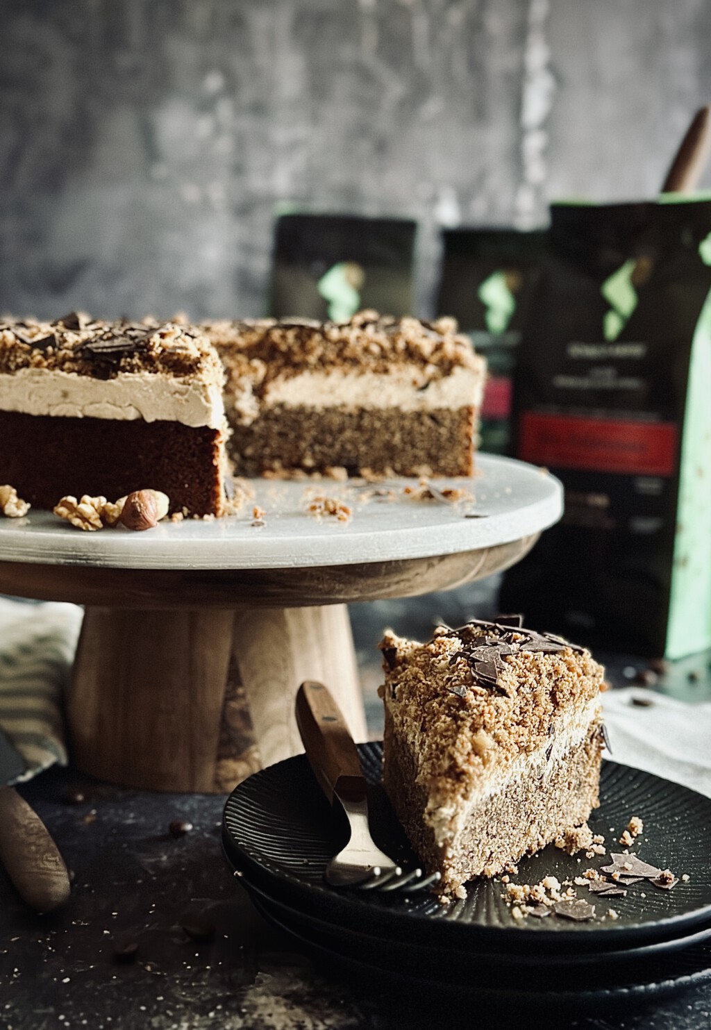 Schneid Espresso Nuss Torte - Von Januar bis Dezember