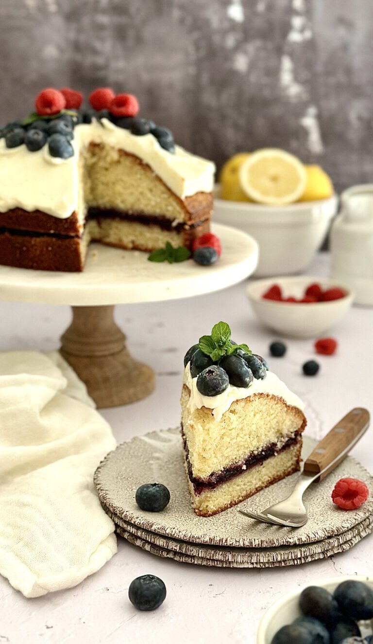 Schneid Espresso Nuss Torte - Von Januar bis Dezember